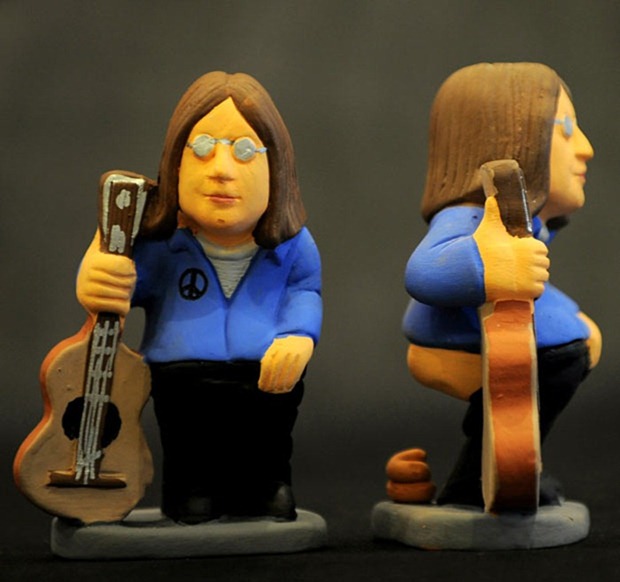 Caganers: Figurines of Pooping World Leaders in Nativity Scenes ...
